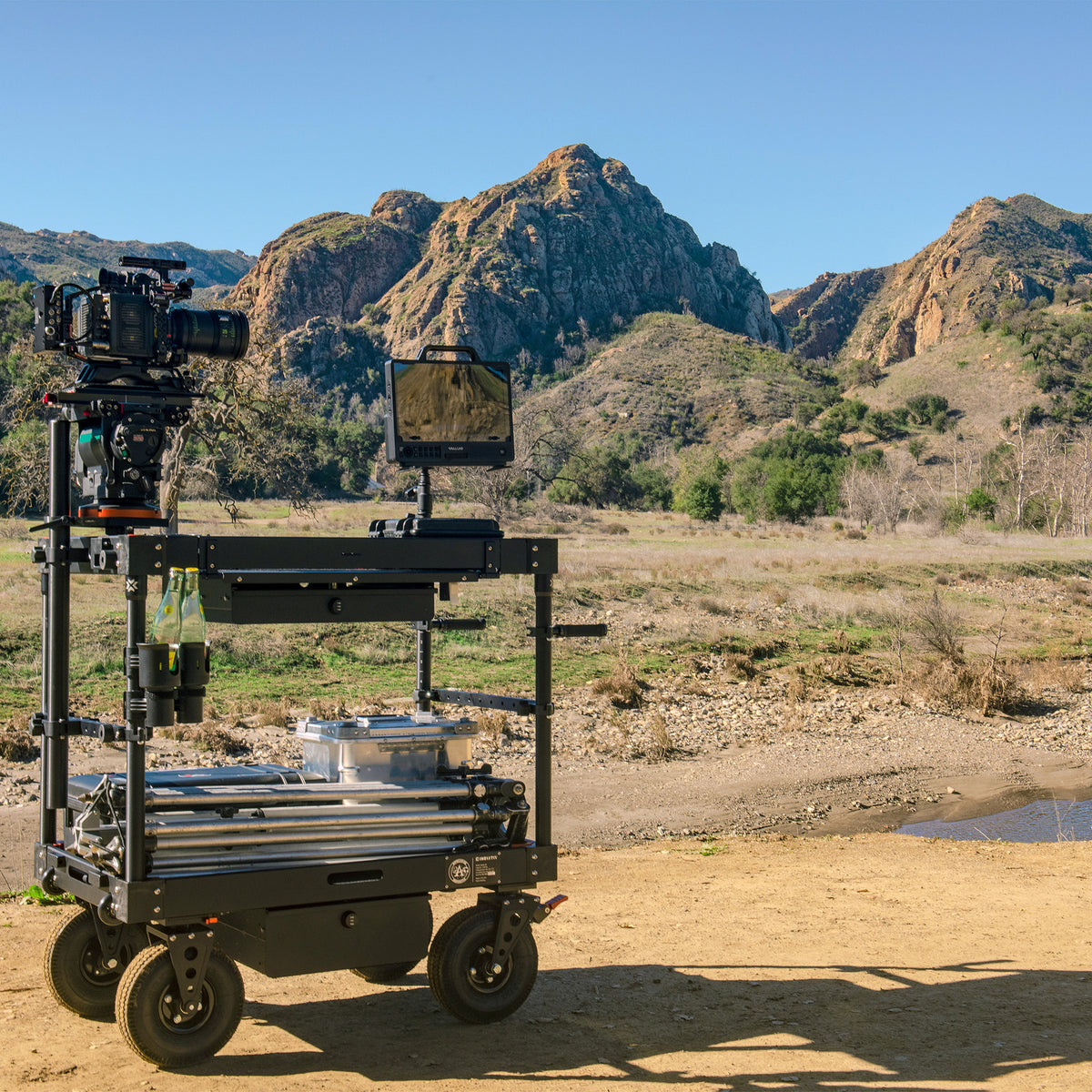 Industry Professionals on the The Apollo Workstation – INOVATIV