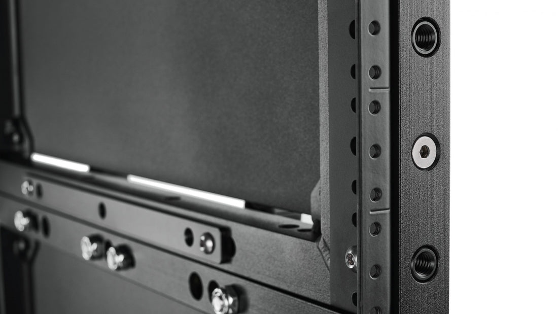 Deploy | Vertical Rack Mount Workstation – INOVATIV
