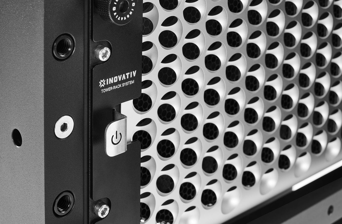 Cart & Mobile Workstation Tower-Rack System – INOVATIV